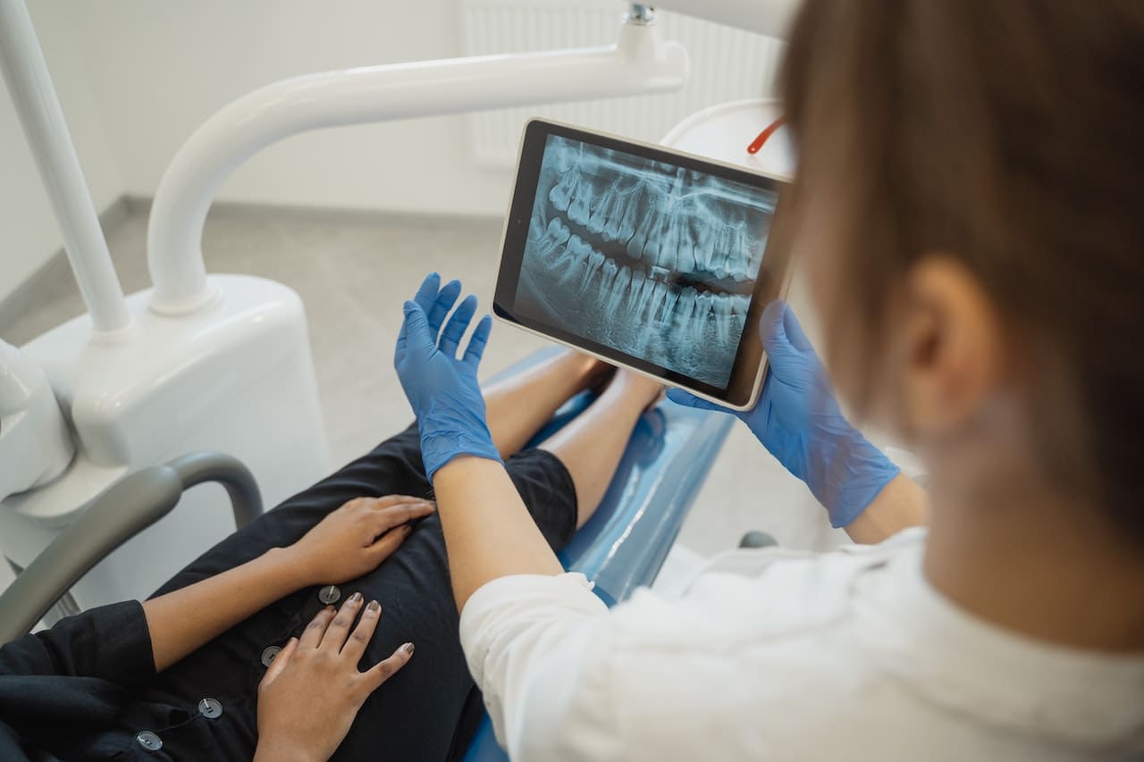 Tooth Cavity: How to Tell If You Have One - Saunders DDS